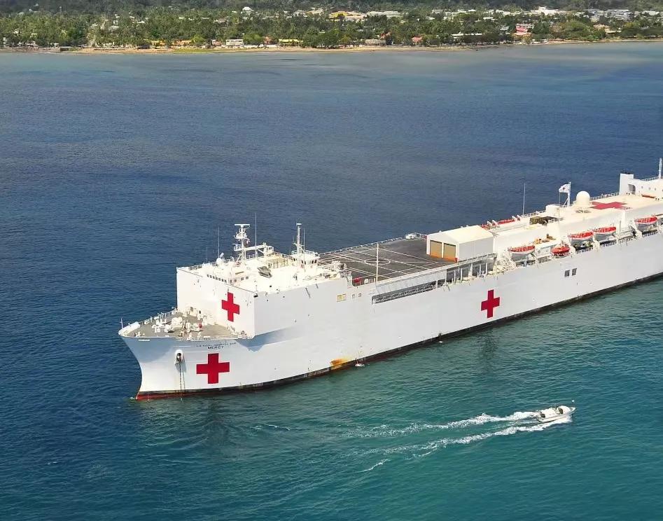 Every American aircraft carrier will bring a large number of female ...