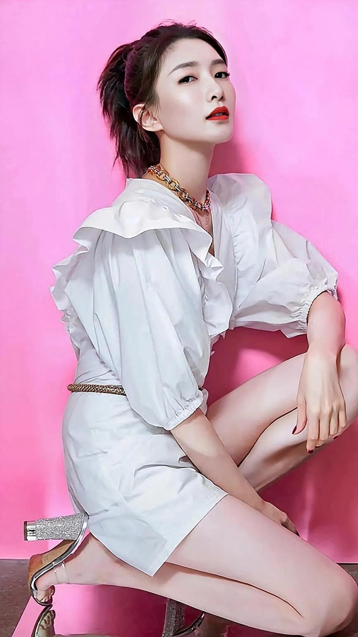 Jiang Shuying, the charm of a successful actress - iNEWS