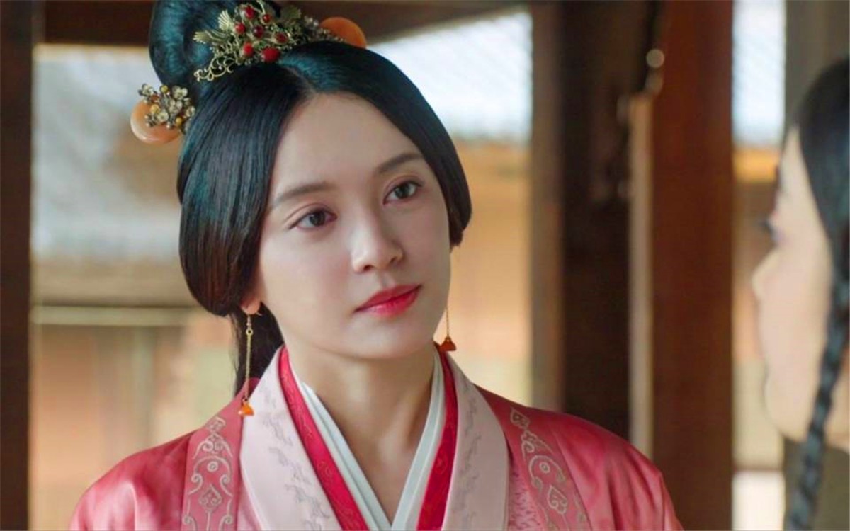 Xinghan is brilliant: Wang Yanji, who is crazy for love, is trapped by a bronze mirror for her ...