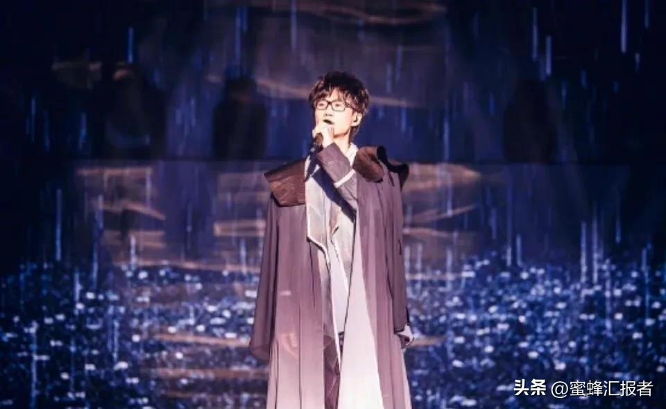 Li Yitong broke his teeth when he was running as a boy, Li Sheng shared ...