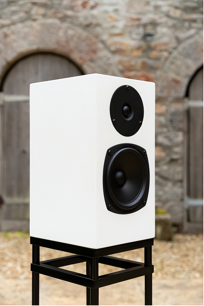 絕佳音樂性 Swisstone (by Graham Audio) LS3 監聽書架音箱 - 頭條匯