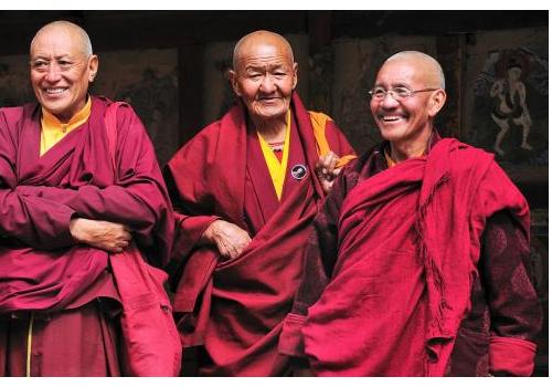 What is the name of the monk's clothes? What are the color levels? - iNEWS