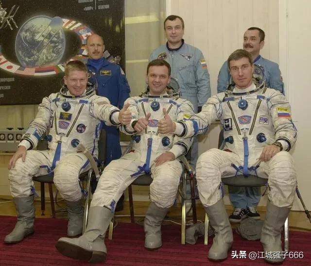 The last astronaut of the Soviet Union stayed in space for nearly a ...