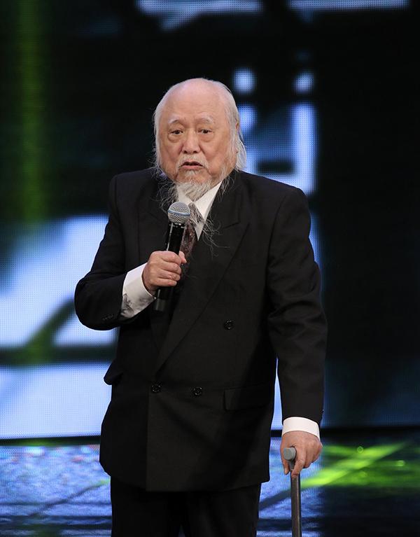 Chu Yuan, who has been laughing and watching the wind and clouds all ...