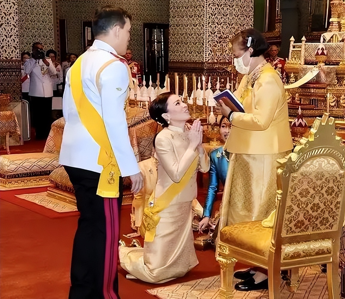 The strange rules of the Thai royal family, Suthida kneels to ...