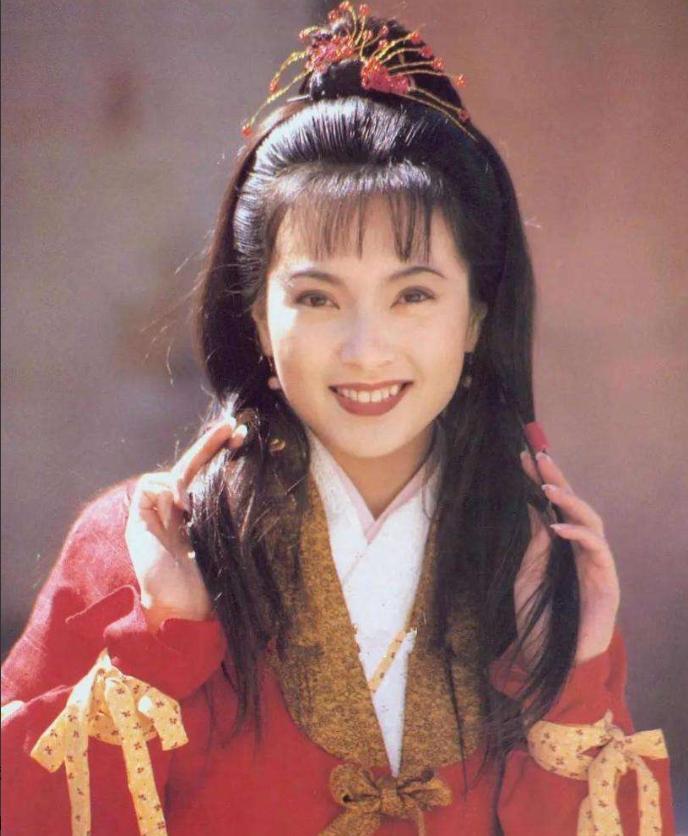 What has Huang Rong experienced in her life?Read the names of the three ...