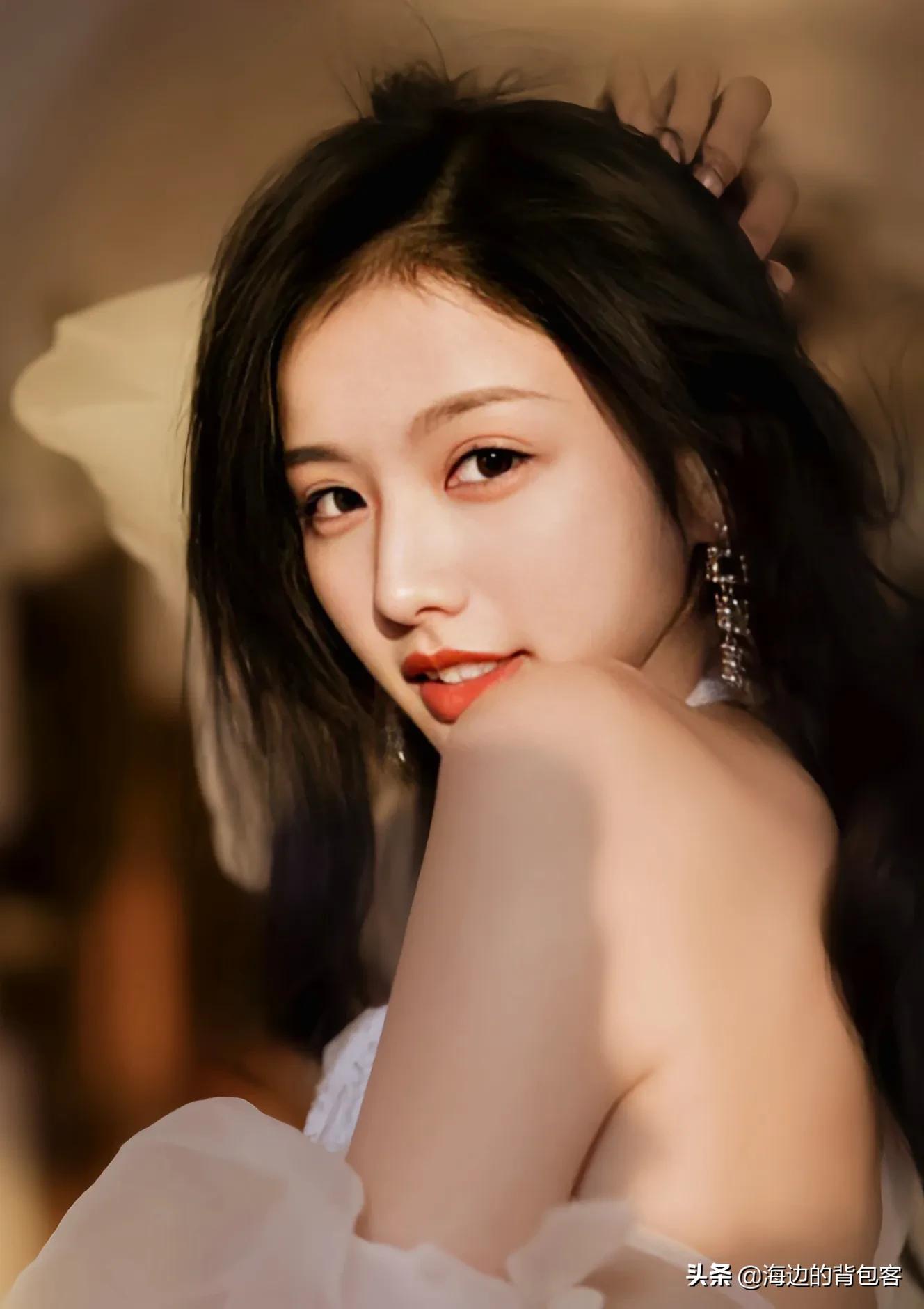 Gao Wenjun in 1998 is not only the third runner-up of Miss Asia, but ...