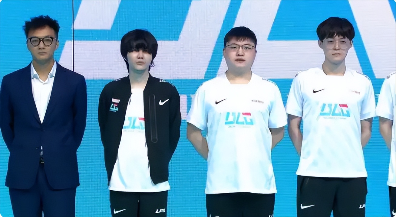 The lawsuit between UZI and Huya has reversed, and Uzi officially announced to return to Huya ...