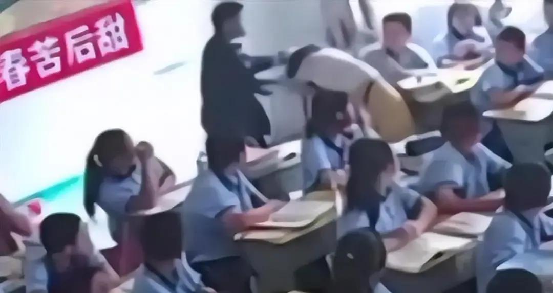 Strong appeal! Please return the ruler to the teacher - iMedia