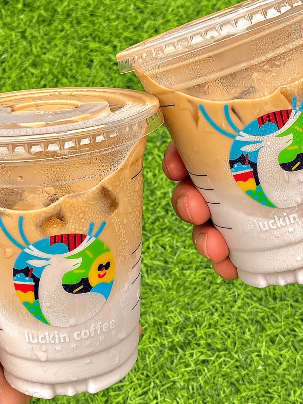 Little Blue Cup Luckin Coffee launches a new product: steal the heart ...