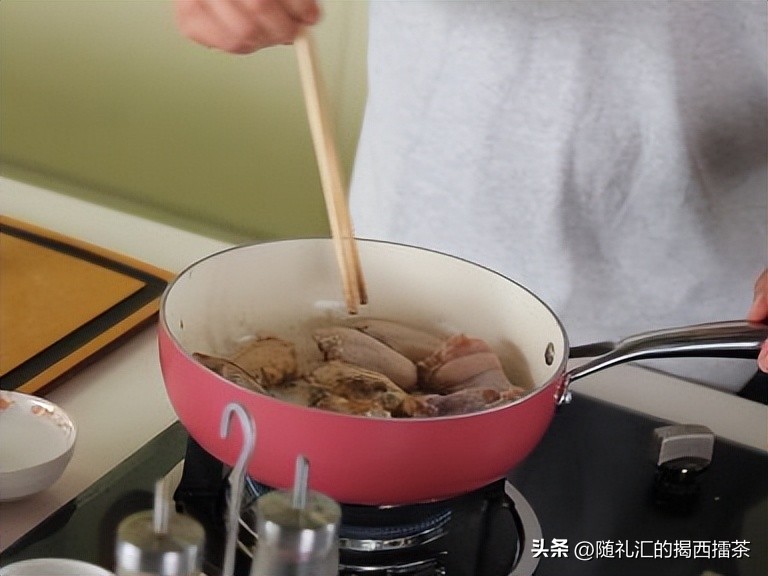 Smug Chicken Curry - iNEWS