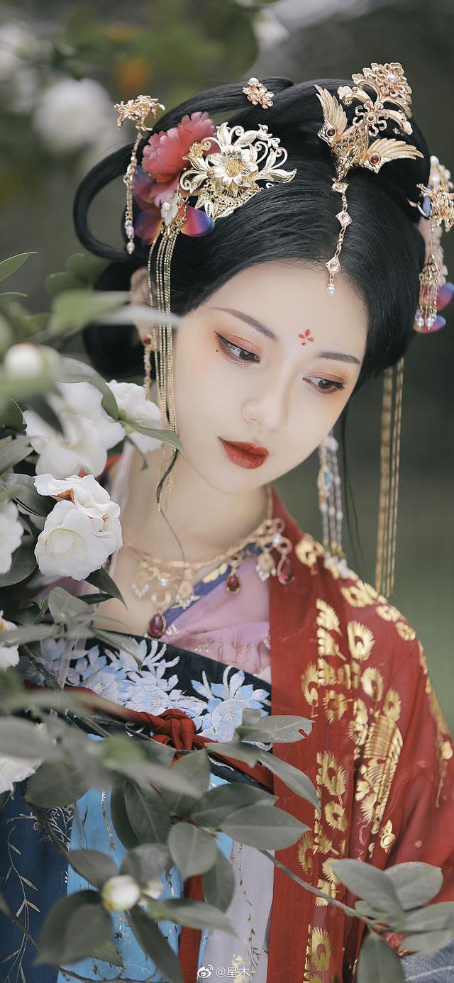 Dong Xiaowan's most affectionate poem, written with lovesickness in ...