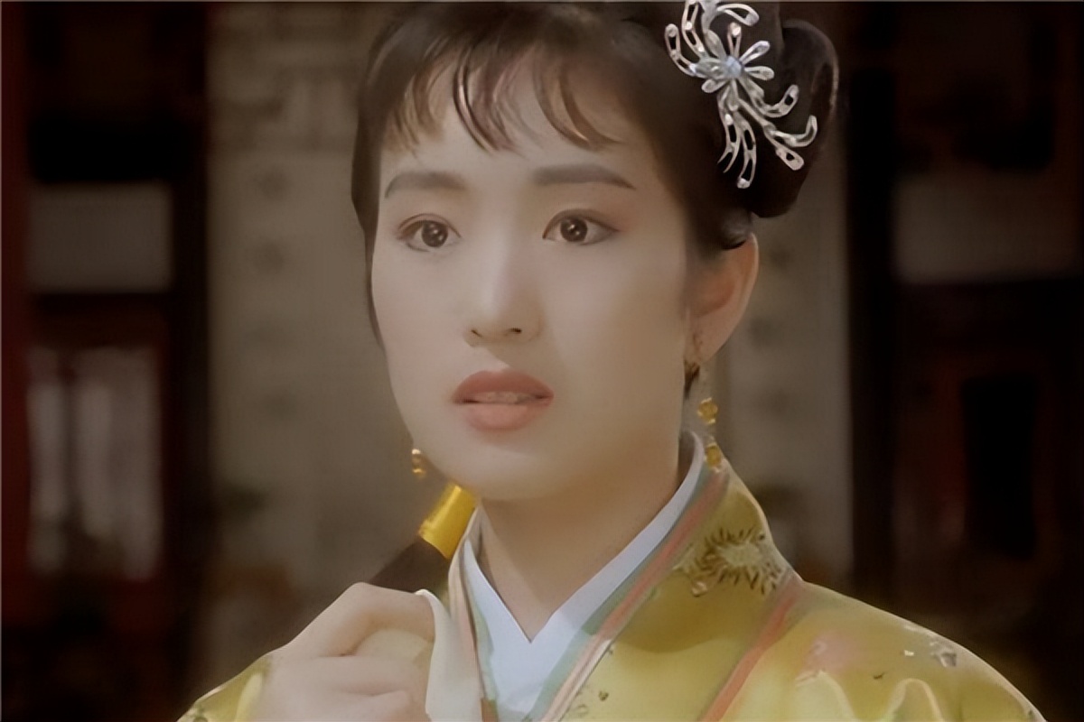 "Gong Li: A Person's Road to Self-Salvation"-Her life is like a ...