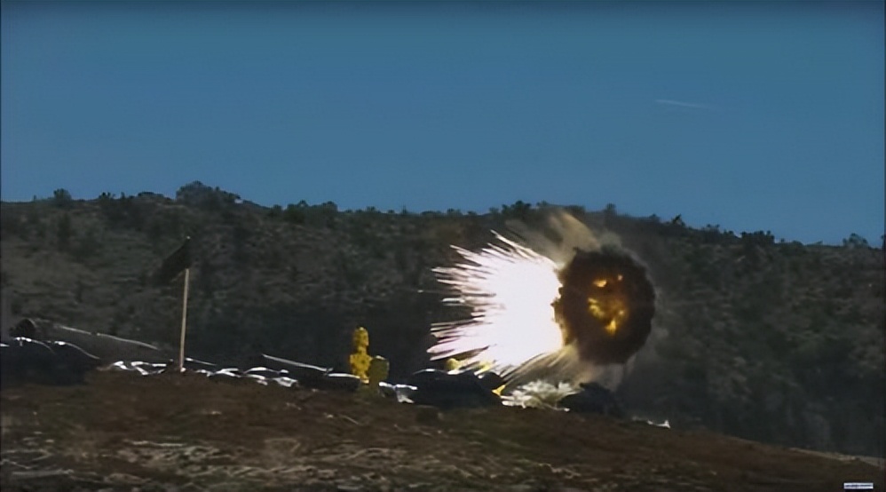 The North, South, and China started fighting at the same time, and 300 ...