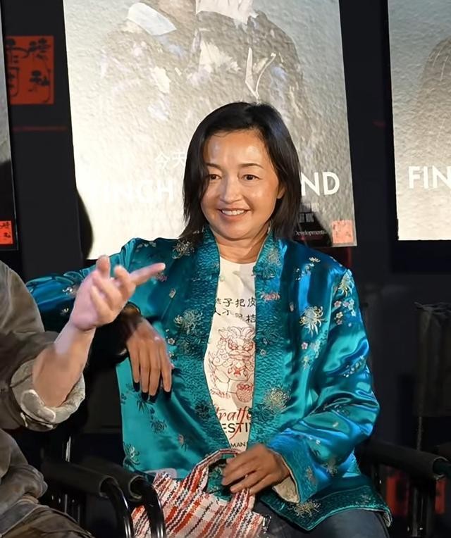 Li Qihong looks so old at the age of 54, and her condition is not as ...