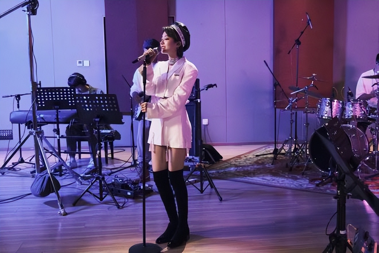 Yu Yan's new EP is about to be launched, netizens: Finally waiting for ...