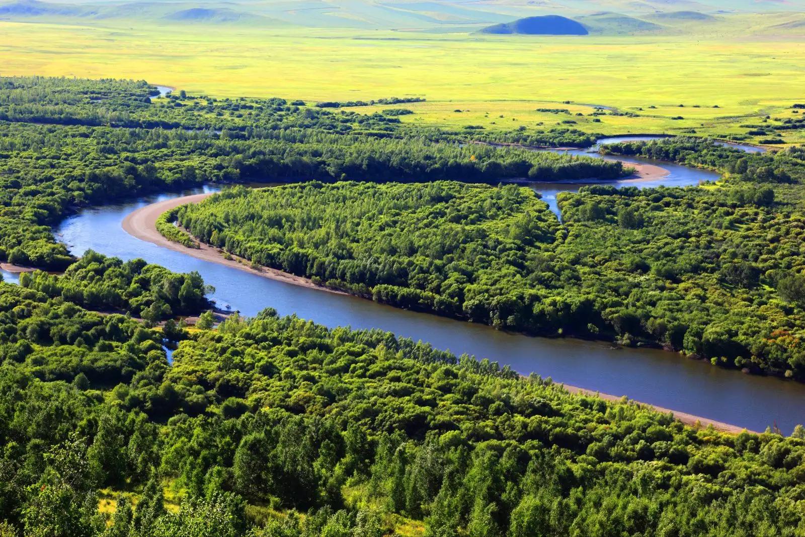 After reading "The Right Bank of the Ergun River" - iNEWS