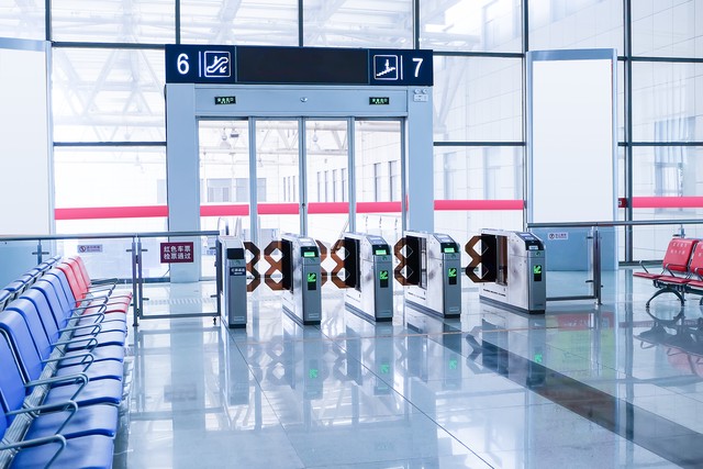 More and more security checks, are there more and more bad guys? - iMedia