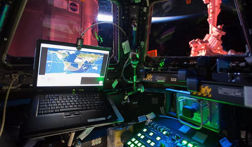 How does ThinkPad get the "ticket" to fly into space? - iNEWS