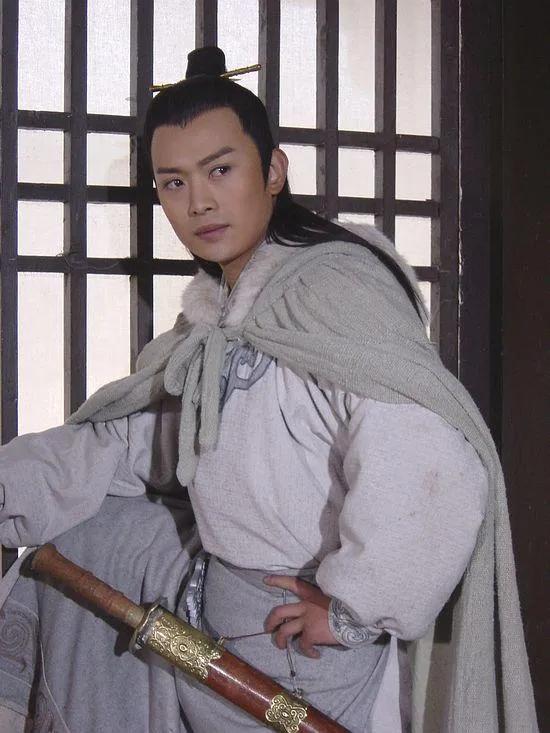 Just look at (Till The End Of The Moon) Huang Haibing and Zheng Guolin ...