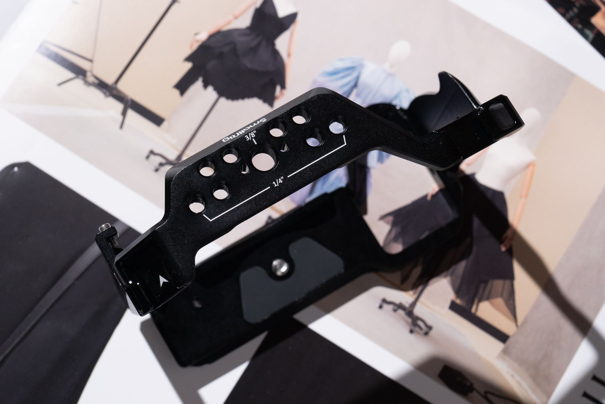 Turn the camera into a "Party A happy machine"!Smog a7m4 rabbit cage ...