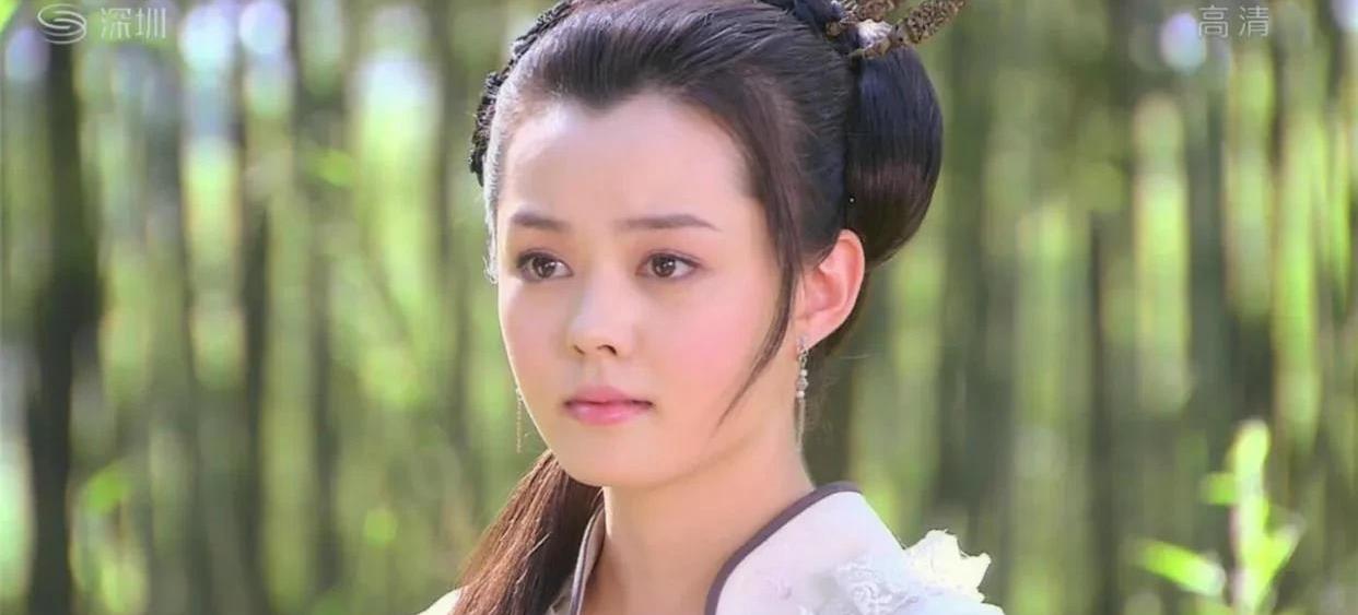 Nowadays, everyone despises the poor character design of Zi Ling played by Zhang Jiani. She was ...