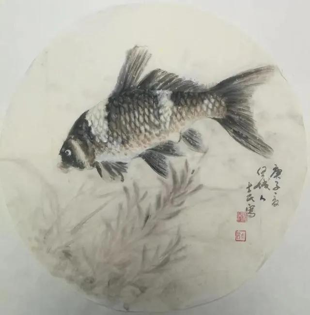 Yang Shimin: Showing the beauty of life of fish with a brush - iNEWS