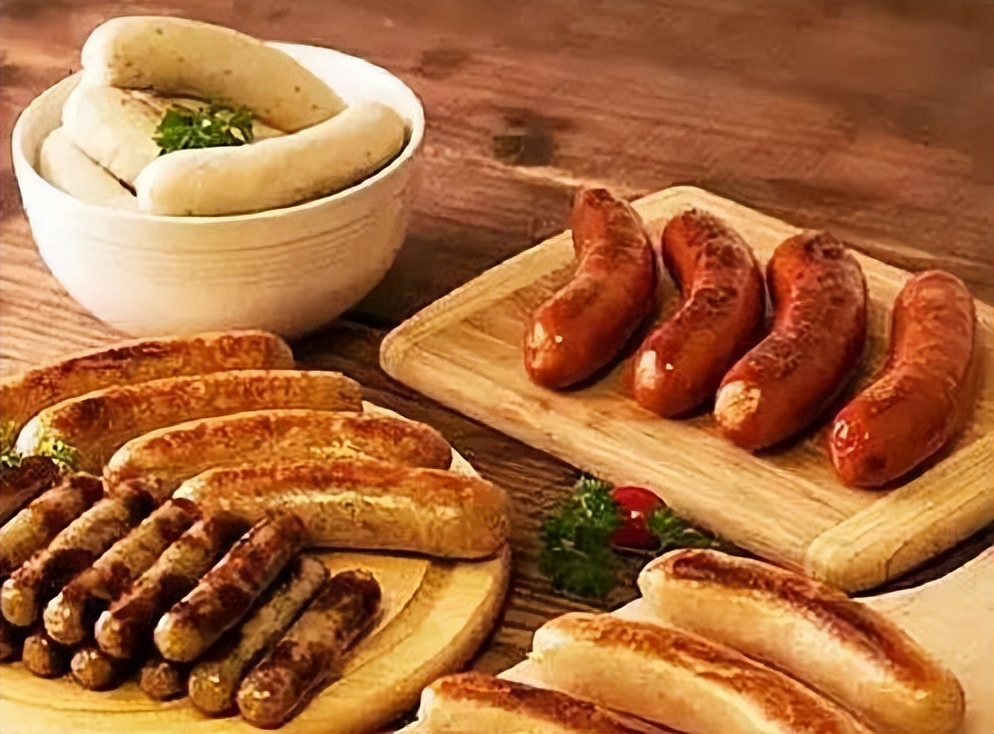 "Exploring German Cuisine: Taste the Unique Flavor of German Sausage ...