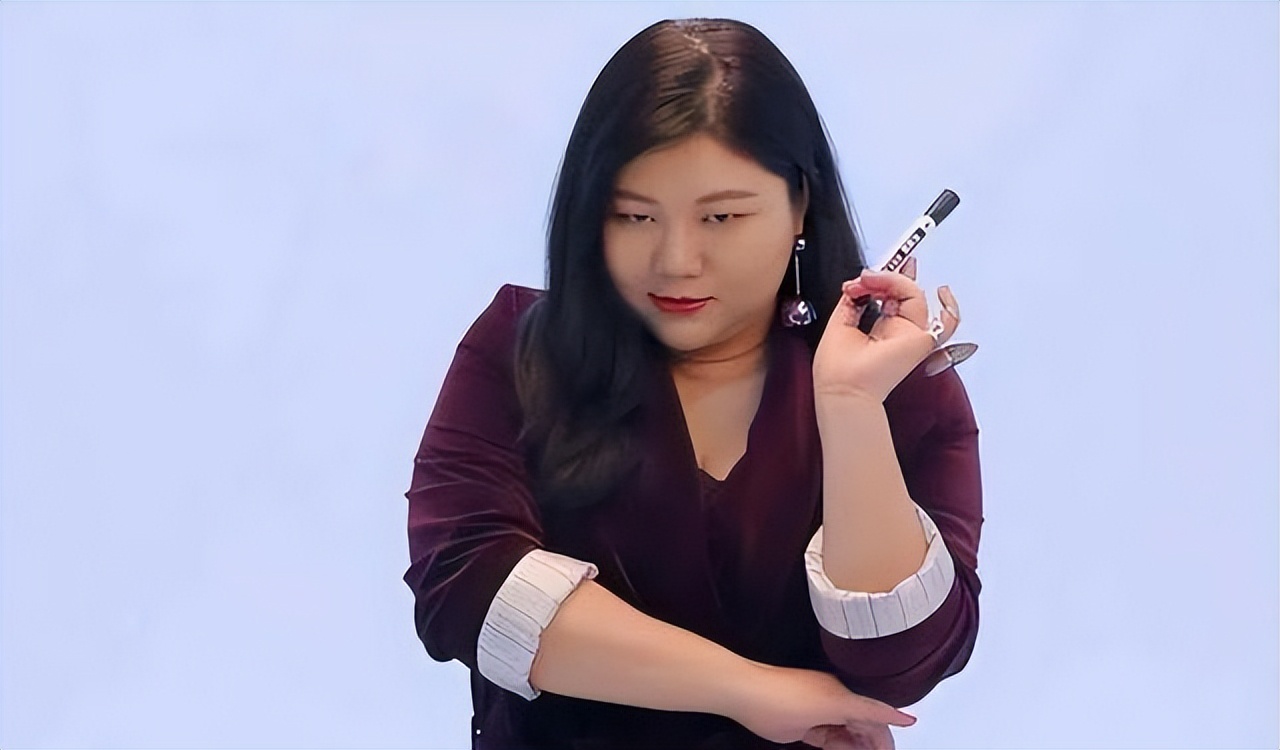 37-year-old Yang Tianzhen has crossed the border. When the anchor's ...