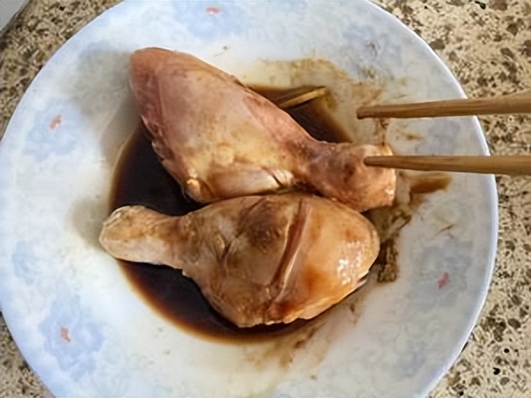 Super delicious steamed chicken legs - iNEWS