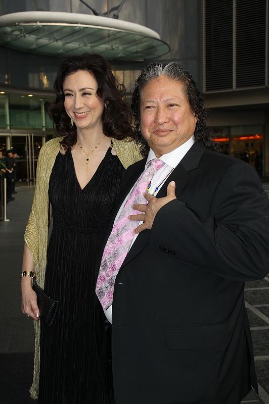 Sammo Hung and his wife walked the red carpet like father and daughter ...