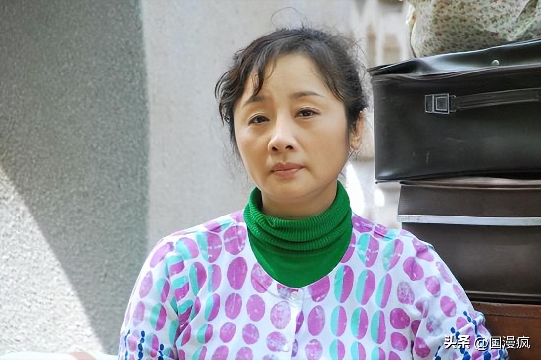 Tang Jing and Wang Xinjun divorced for 13 years, she raised her son ...