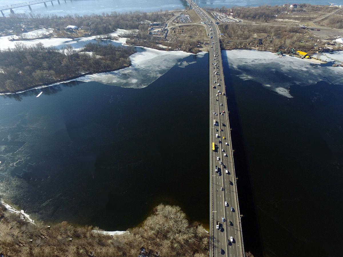 The Crimean Bridge was bombed, why is Russia stubbornly not bombing the ...