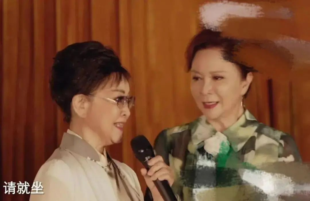 The 78-year-old Li Gu framed the 61-year-old Cai Mingxiang at the same ...