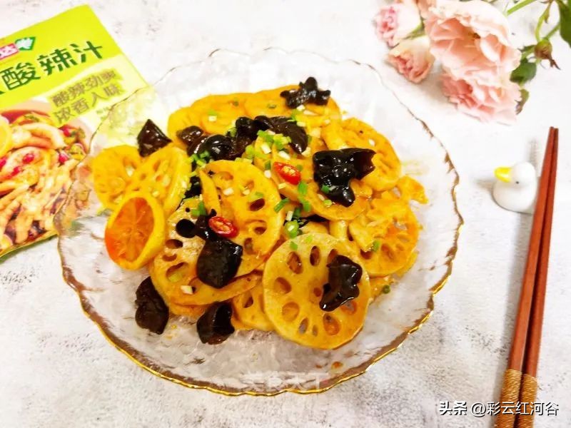 Thai-style hot and sour lotus root slices - iNEWS
