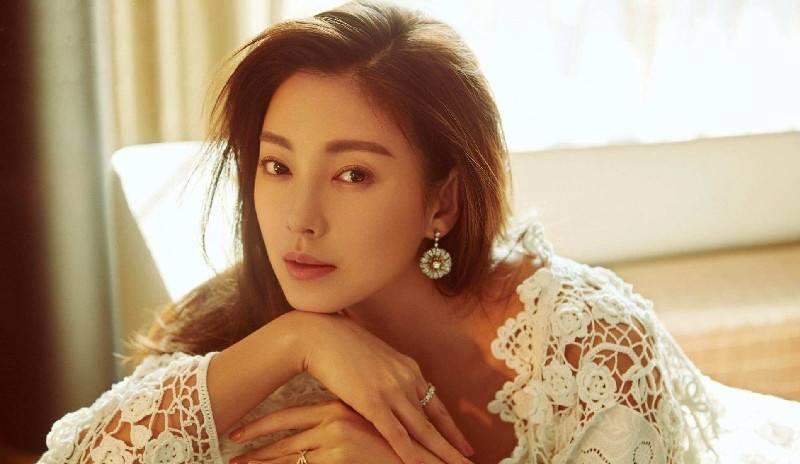 It turns out that Zhang Yuqi is the "beautiful person in the world ...