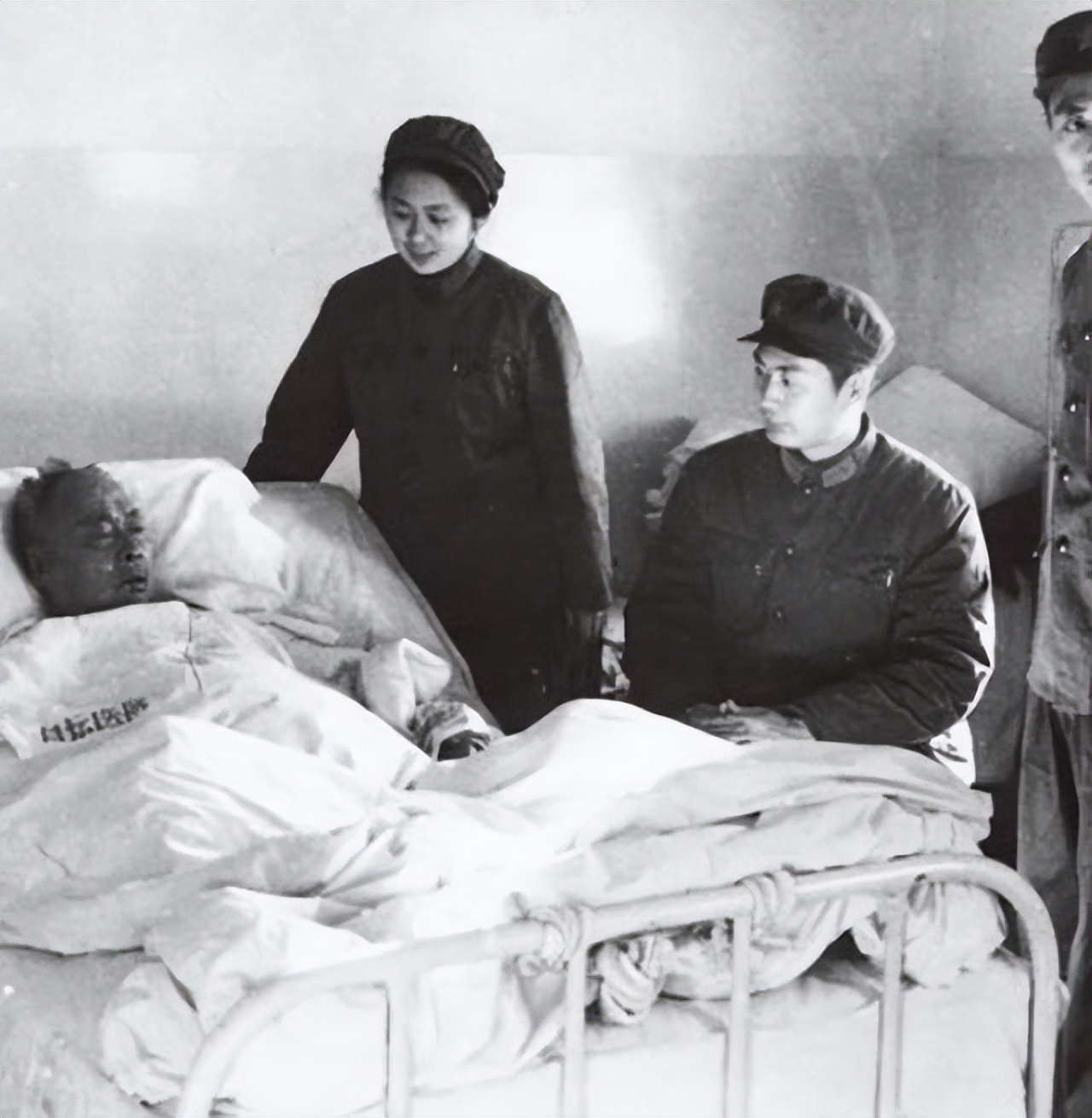 Chen Yi died of illness in 1972, and the funeral specifications were ...