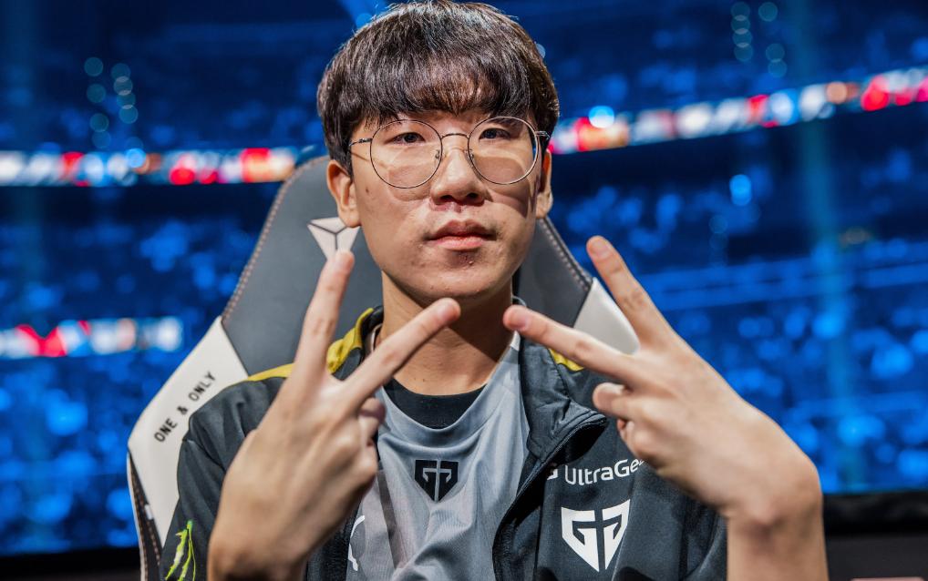 take off!JDG officially announced the official signing of Ruler, the only AD FMVP in the S game ...