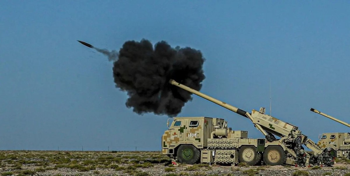 Late stage of fear of insufficient firepower: the warrior car carries ...