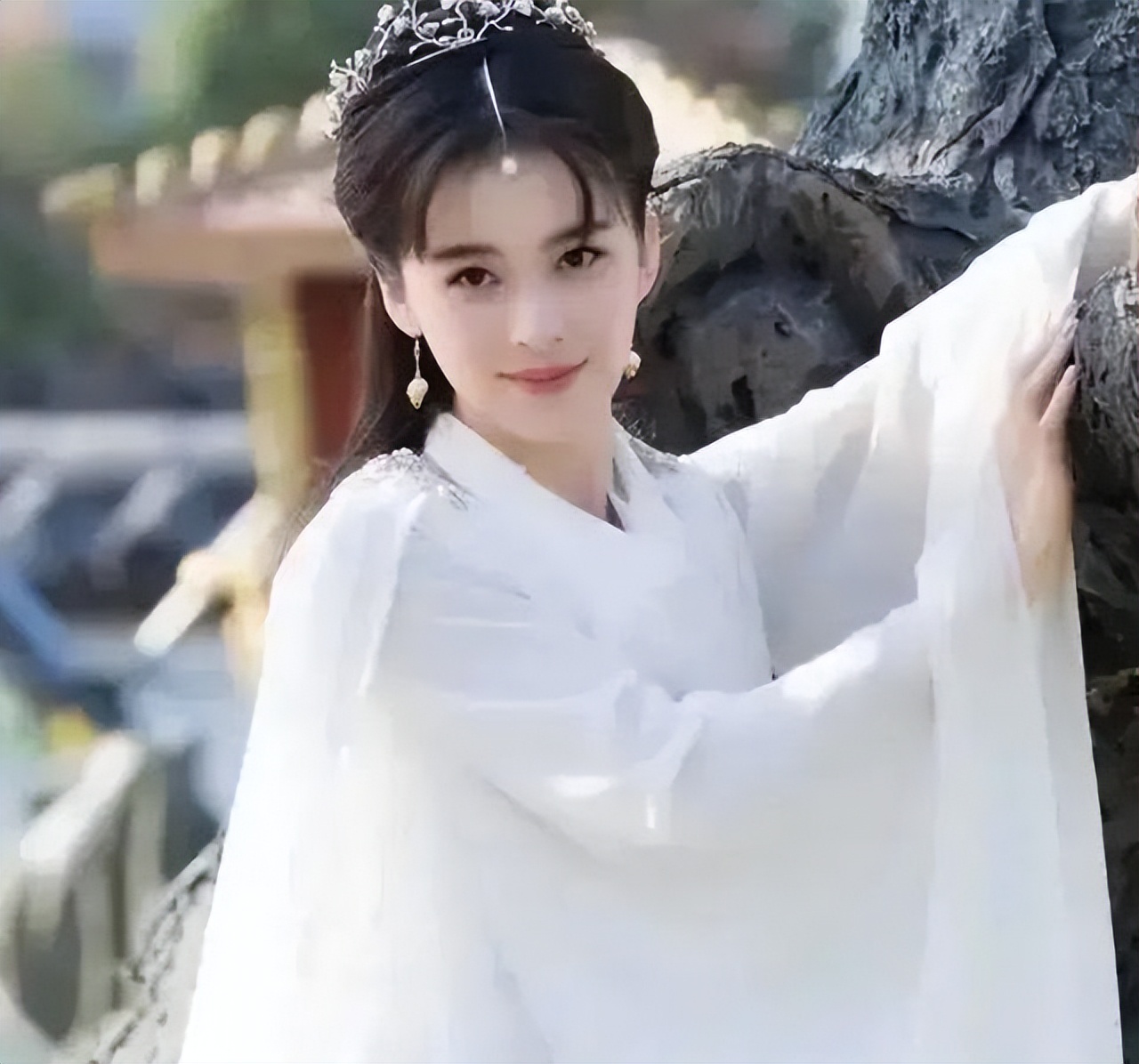 After 1995, the innocent Xiaohua was involved in a sex scandal, and her ...
