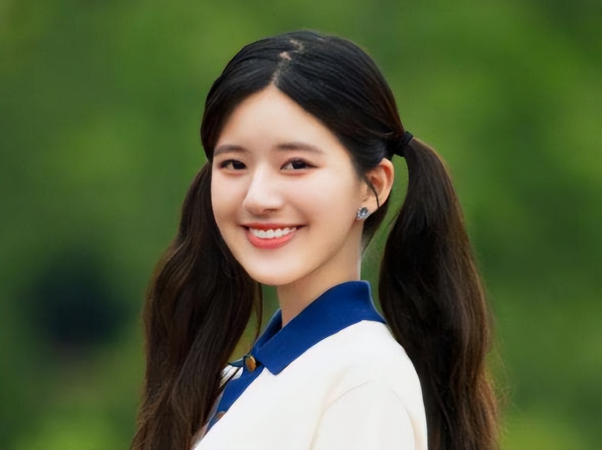 The leader said that the little peanuts in the circle: Zhao Lusi, Li ...