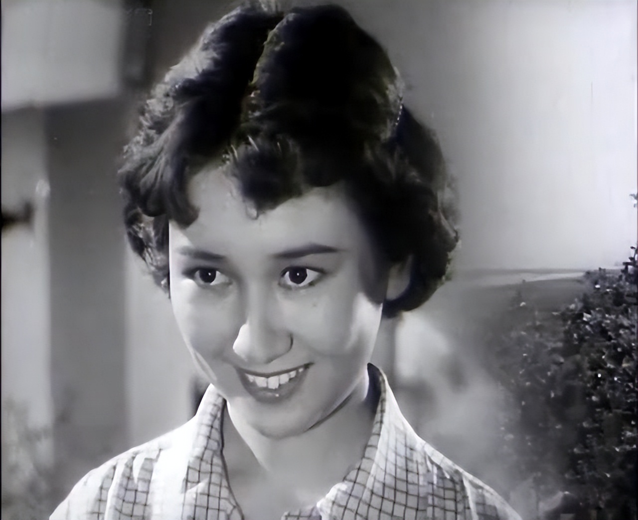 Movie actors Xia Zongxue and Yuan Mei: enviable halfway couple - iNEWS