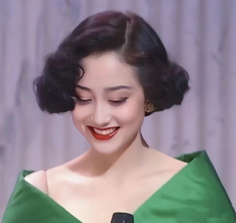 61-year-old Li Zhihan appeared with thinning hair and drooping cheeks ...