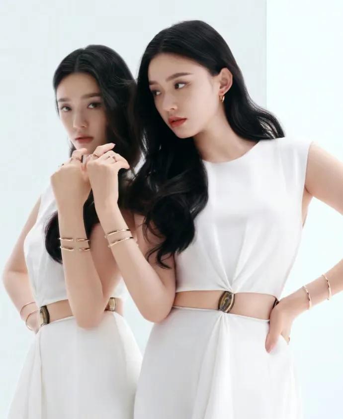 Sexy beauty Lin Yun, can be salty or sweet, and her figure is too good ...