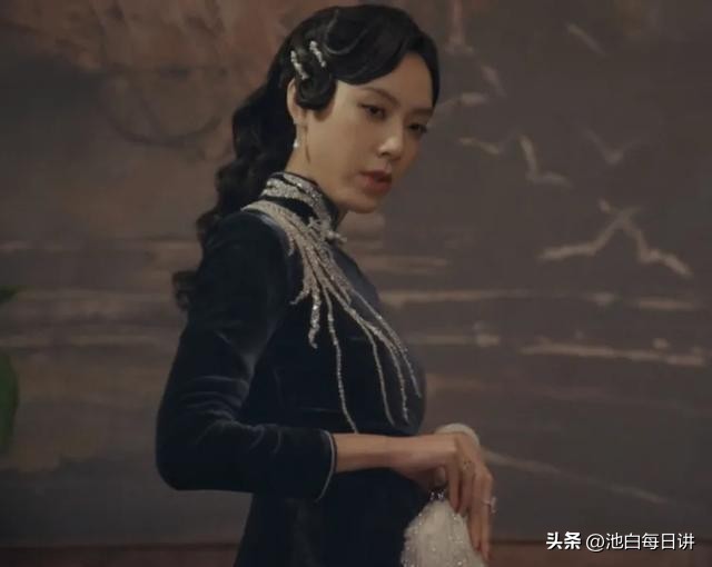 Born as a star girl, Sun Jialing in "Lonely Boat" has a great face and ...