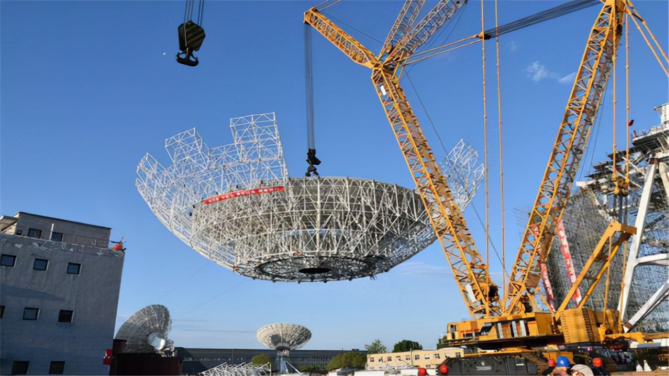 China built a giant antenna that can contact submarines thousands of ...