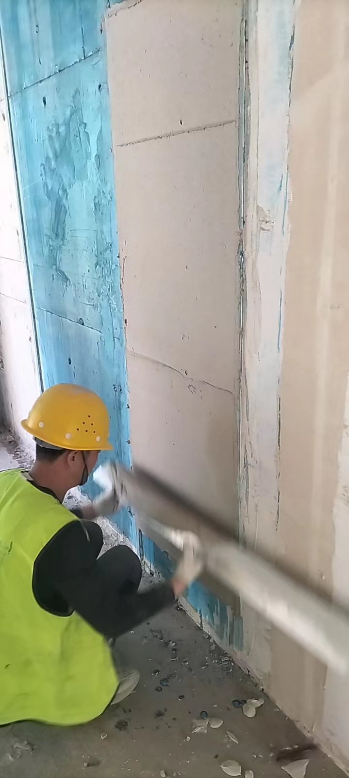 Amount of light gypsum plastering one square - iNEWS
