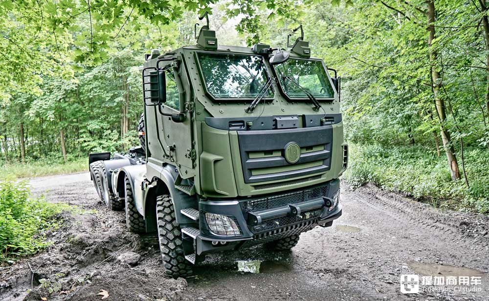 8x8 drive with armored bulletproof cab, Tatra Phoenix Phoenix military ...