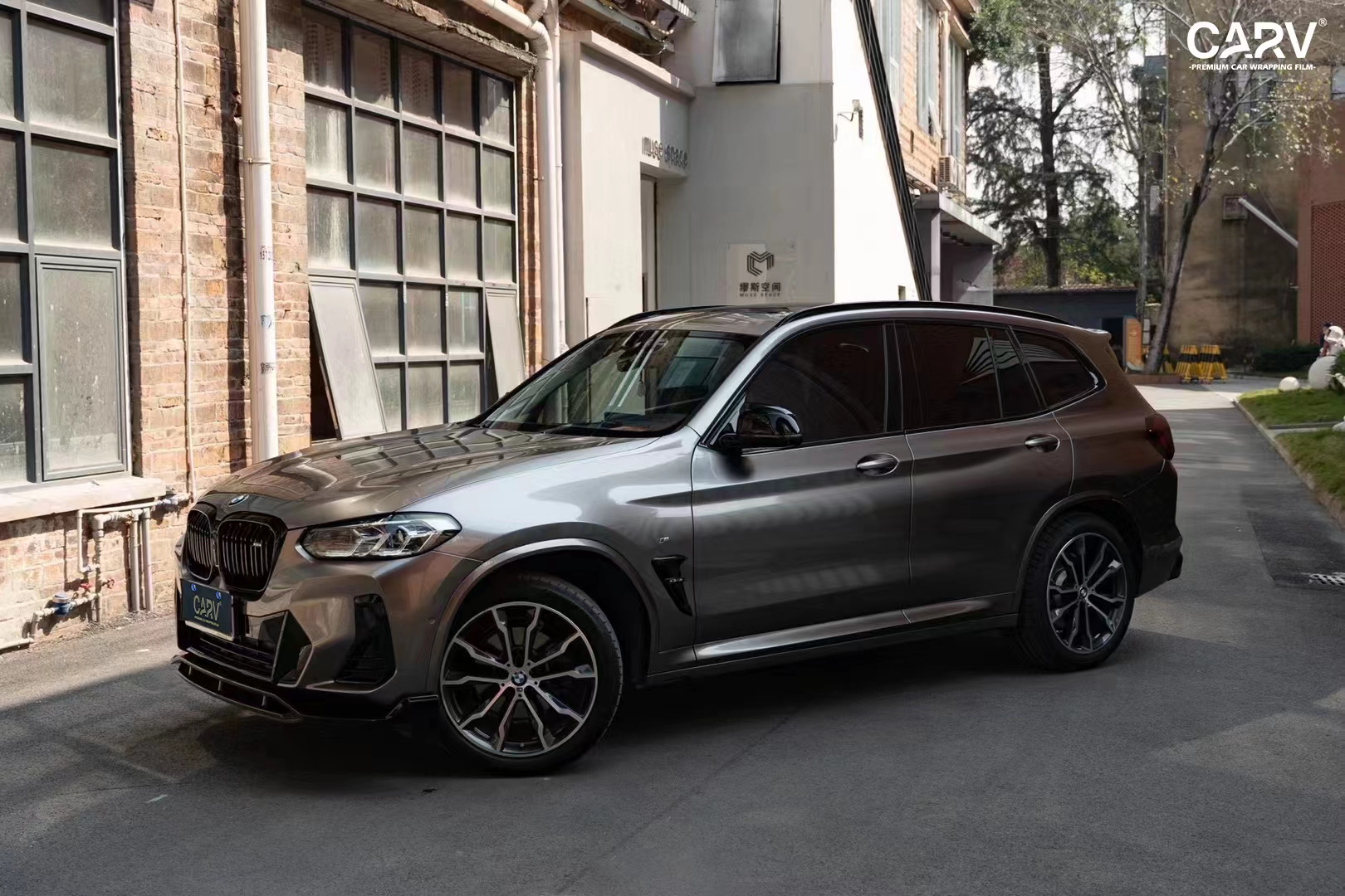 BMW X5 Cafu color change film platinum liquid metal silver, high ...
