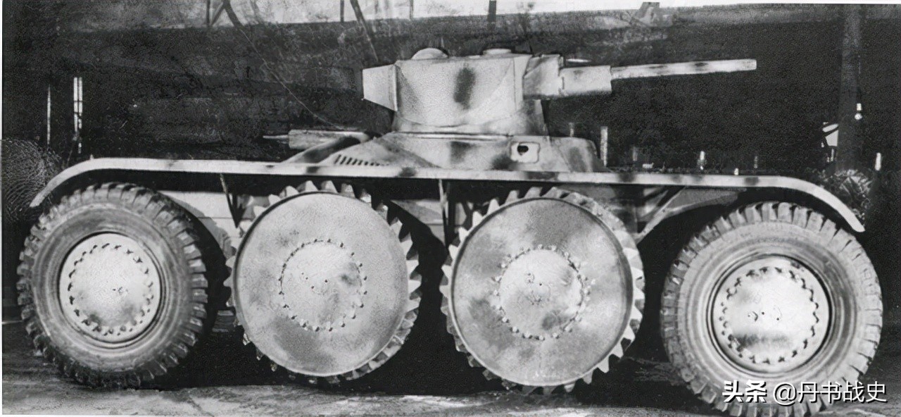 French Panhard 201 wheeled armored vehicle, the order was placed, but ...